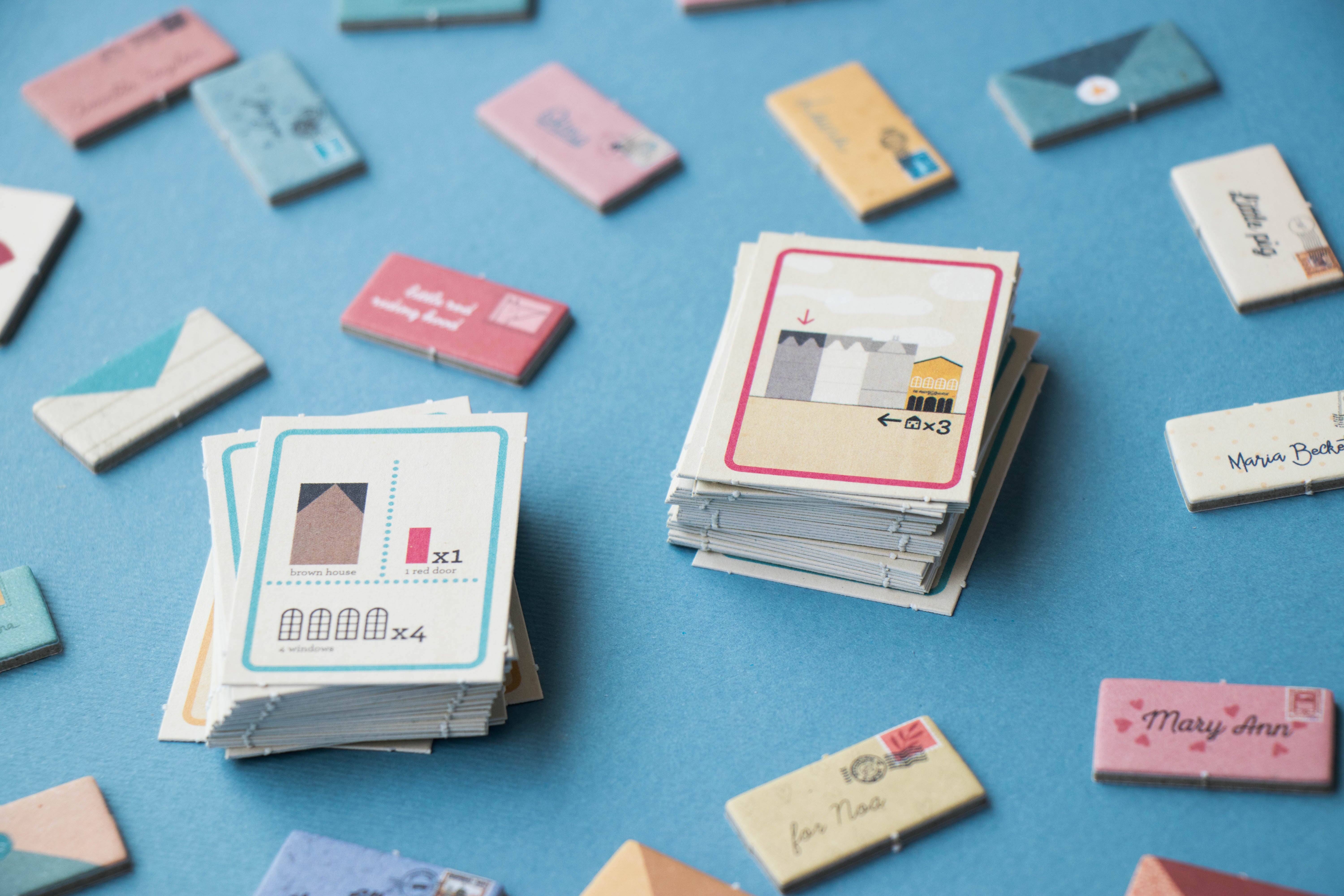 Postman Pocket Game - Juego de observación y atención - Desde 4 años